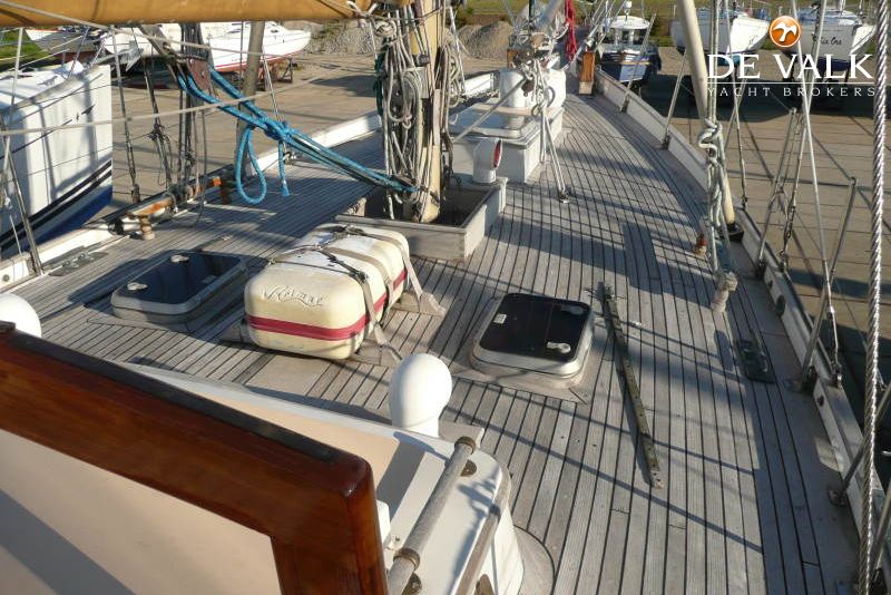 ALAN PAPE CUTTYHUNK 41 sailing yacht for sale | De Valk Yacht Brokers