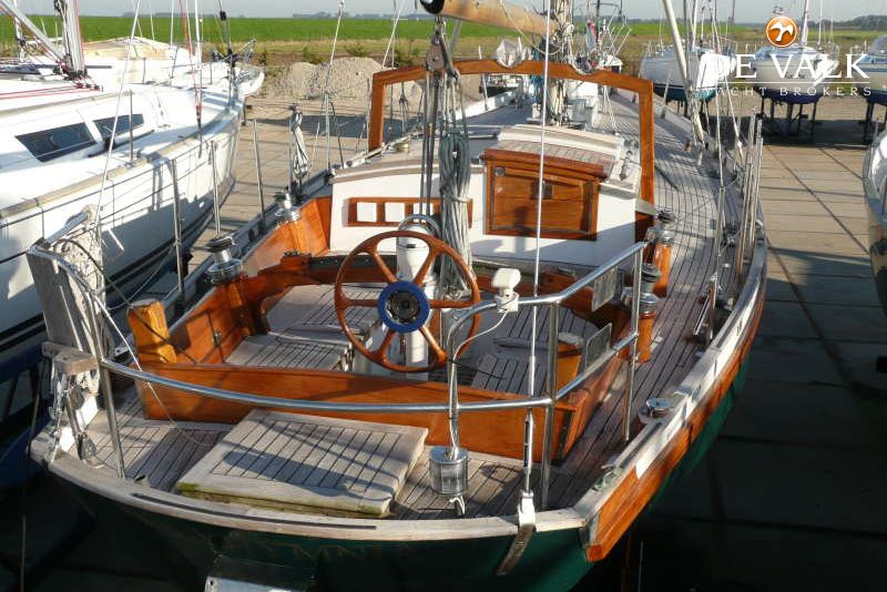 ALAN PAPE CUTTYHUNK 41 sailing yacht for sale | De Valk Yacht Brokers