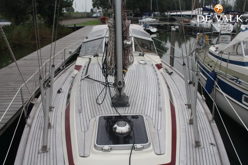 APHRODITE 33 sailing yacht for sale | De Valk Yacht Brokers