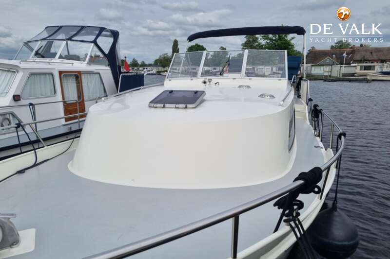 AQUALINE 35 AK motor yacht for sale | De Valk Yacht broker