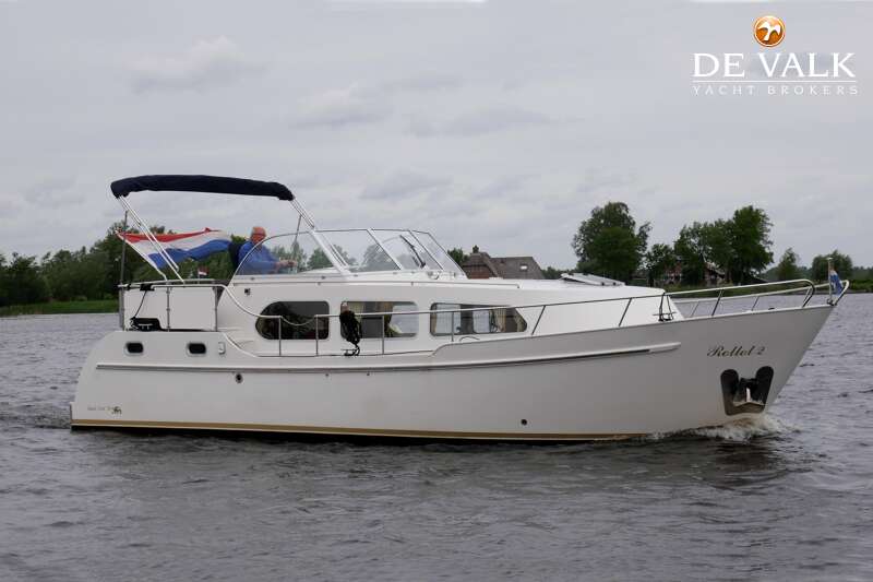 AQUALINE 35 AK motor yacht for sale | De Valk Yacht broker