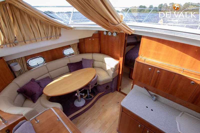 ATLANTIC 42 motor yacht for sale | De Valk Yacht broker