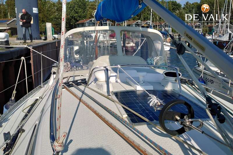 AVANCE 36 sailing yacht for sale | De Valk Yacht broker