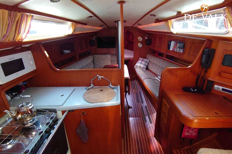 AVANCE 36 sailing yacht for sale | De Valk Yacht broker