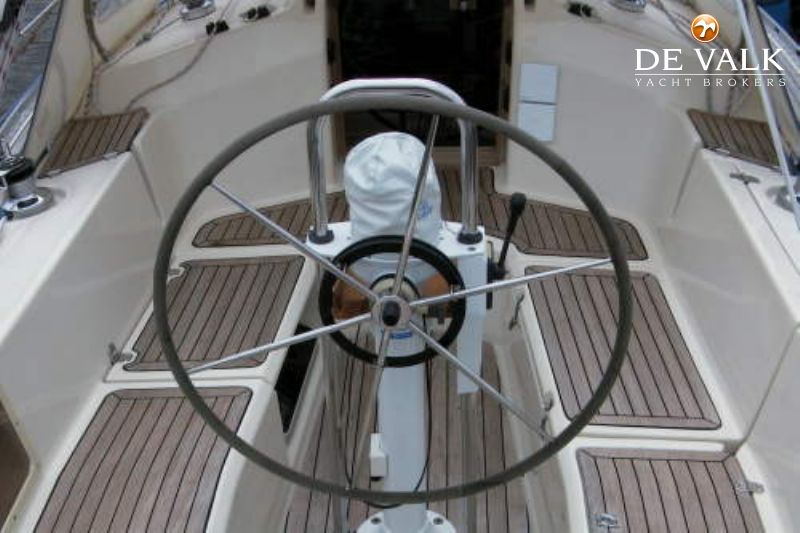 BAVARIA 300 sailing yacht for sale | De Valk Yacht Brokers