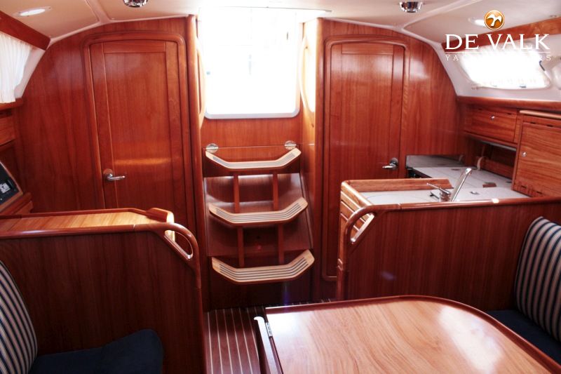BAVARIA 31 CRUISER sailing yacht for sale | De Valk Yacht Brokers