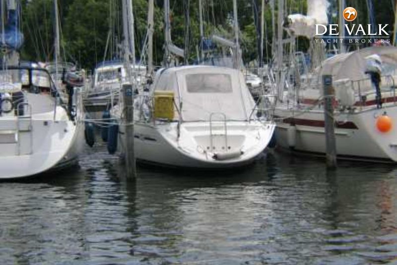 BAVARIA 35 EXCLUSIVE sailing yacht for sale | De Valk Yacht Brokers