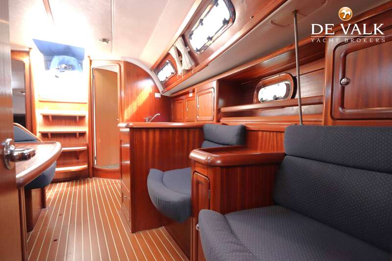 BAVARIA 36 sailing yacht for sale | De Valk Yacht broker