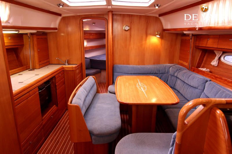 BAVARIA 39 CRUISER sailing yacht for sale | De Valk Yacht Brokers