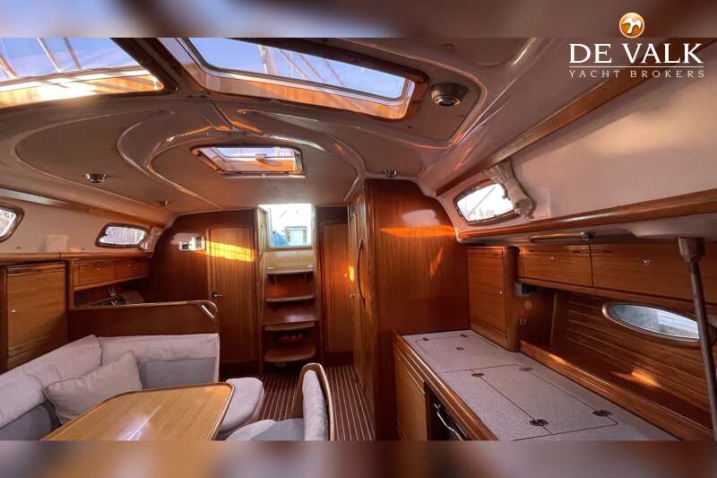 BAVARIA 39 CRUISER sailing yacht for sale | De Valk Yacht broker