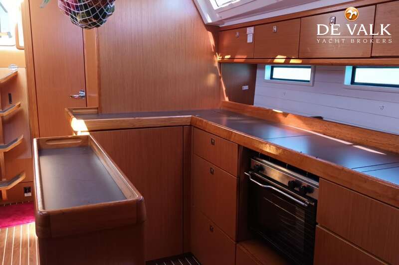 BAVARIA 46 CRUISER sailing yacht for sale | De Valk Yacht broker
