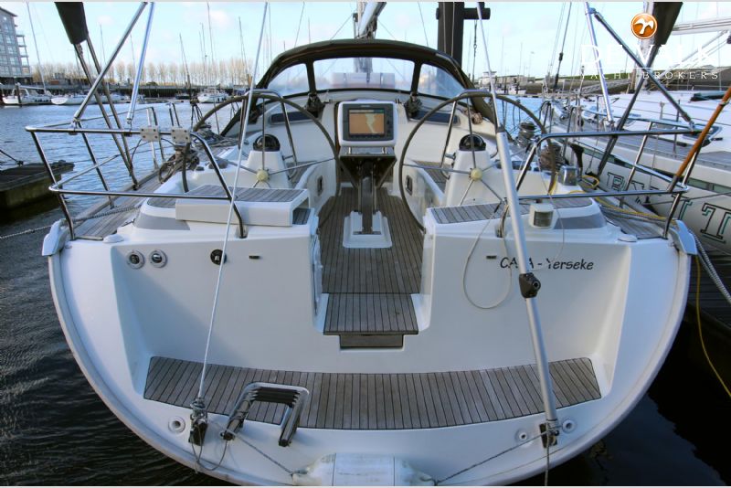 BAVARIA 47 CRUISER sailing yacht for sale | De Valk Yacht Brokers