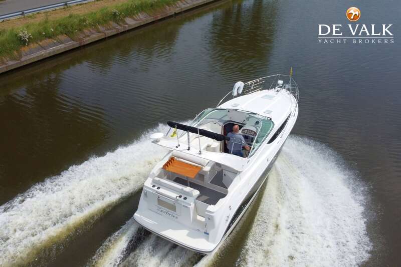 BAYLINER 285 CIERA motor yacht for sale | De Valk Yacht broker