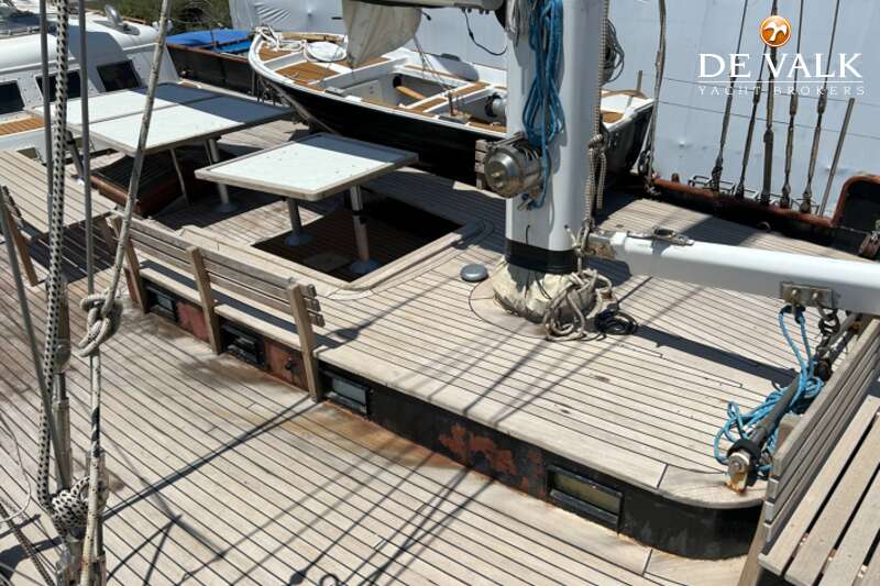 BELIARD CRIGHTON 30M motorsailer for sale | De Valk Yacht broker