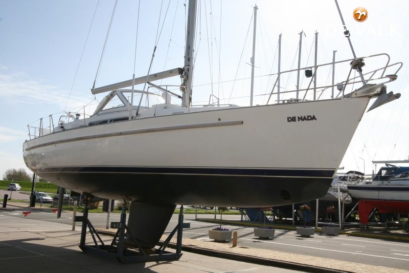 BENETEAU OCEANIS 40 CC sailing yacht for sale | De Valk Yacht Brokers