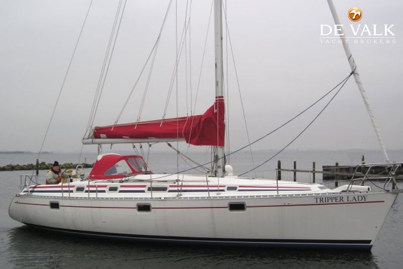 BENETEAU OCEANIS 400 sailing yacht for sale | De Valk Yacht Brokers