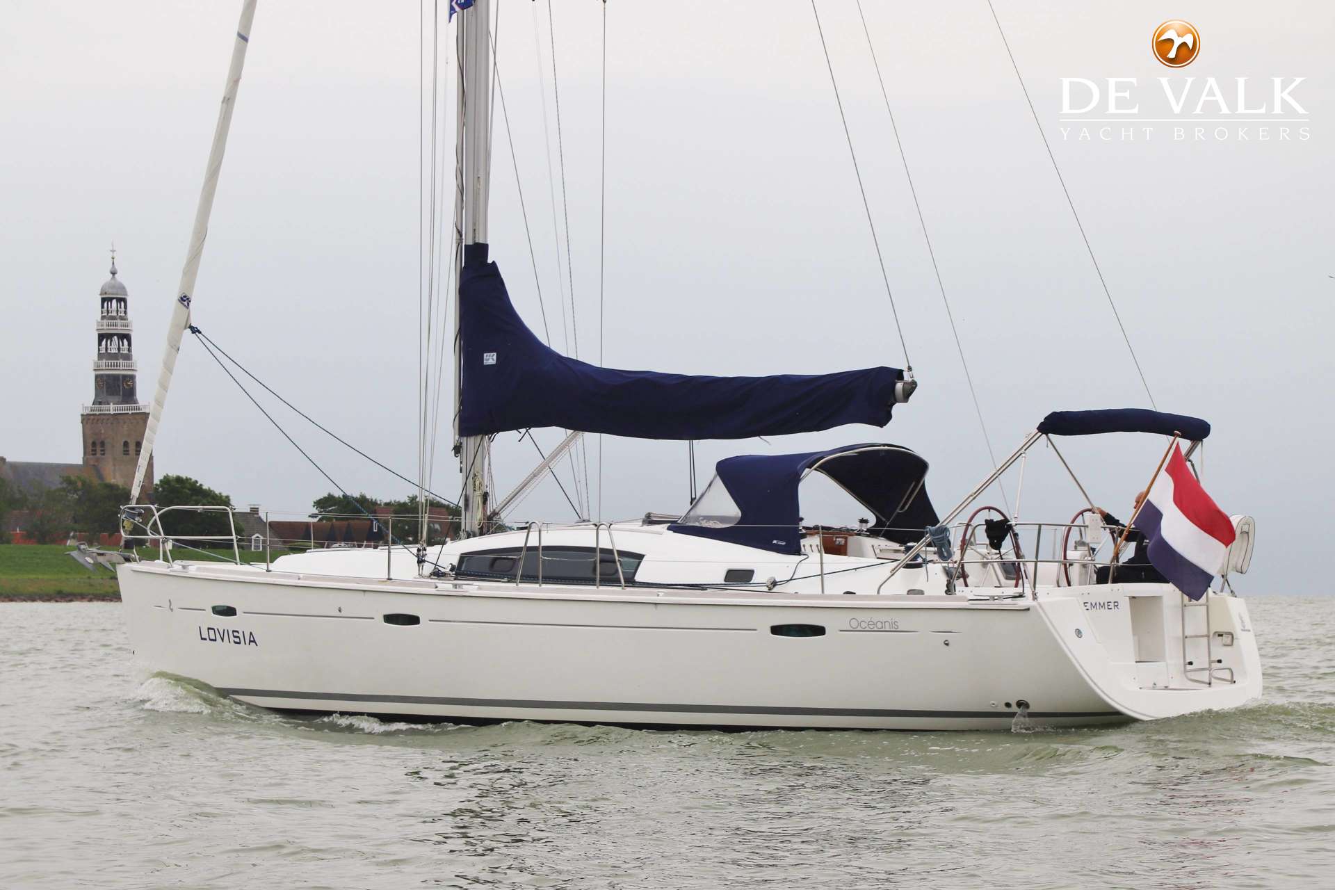 BENETEAU OCEANIS 43 motor yacht for sale | De Valk Yacht broker