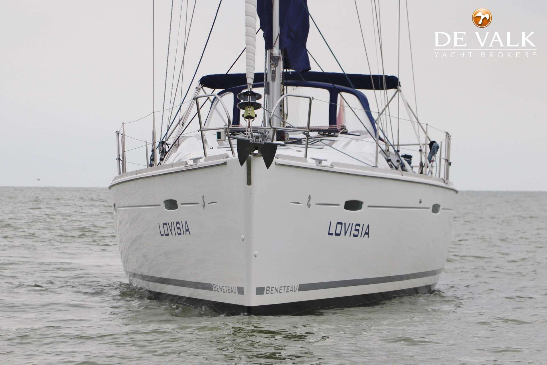 BENETEAU OCEANIS 43 motor yacht for sale | De Valk Yacht broker