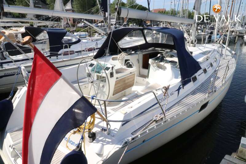 BENETEAU OCEANIS 440 sailing yacht for sale | De Valk Yacht broker