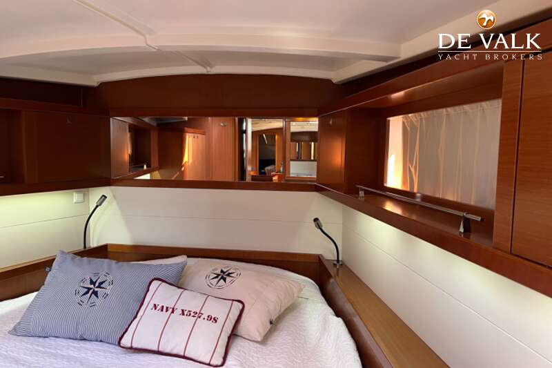 BENETEAU OCEANIS 48 sailing yacht for sale | De Valk Yacht broker