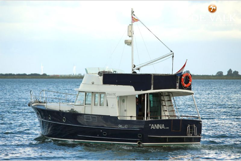 BENETEAU SWIFT TRAWLER 42 motor yacht for sale | De Valk Yacht Brokers