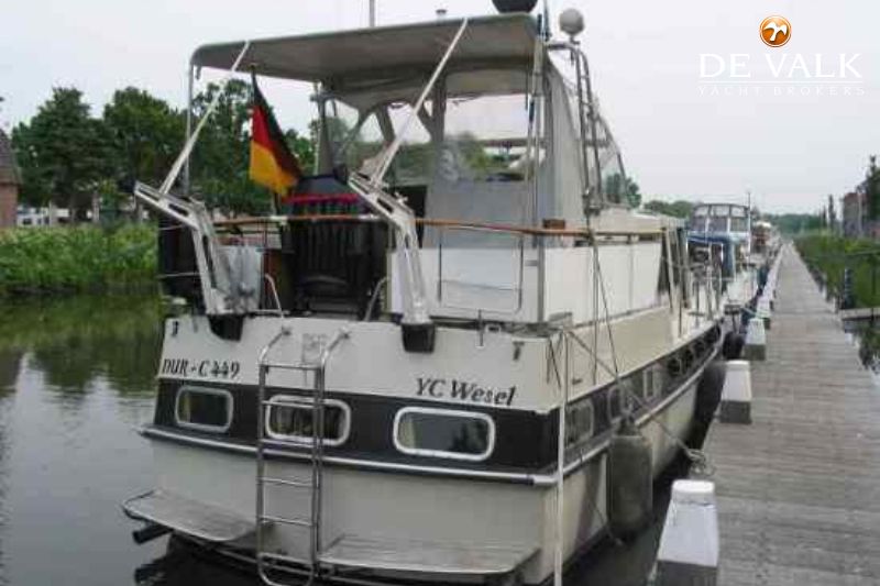 BROOM 37 CONTINENTAL MKII motor yacht for sale | De Valk Yacht Brokers