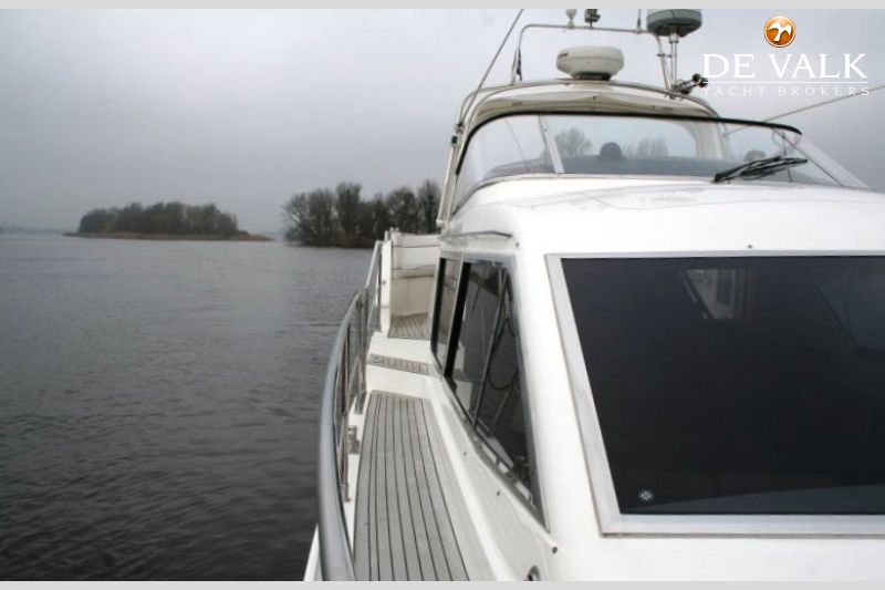 BROOM 41 motor yacht for sale | De Valk Yacht Brokers