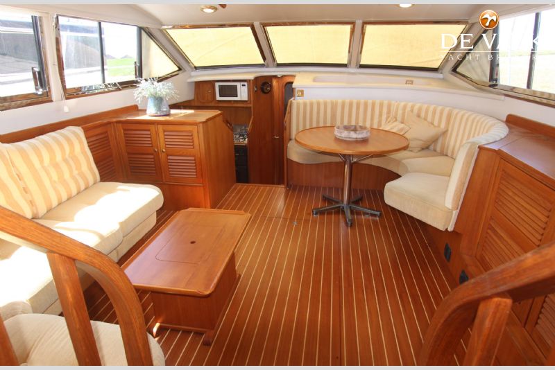 BROOM 44 motor yacht for sale | De Valk Yacht Brokers