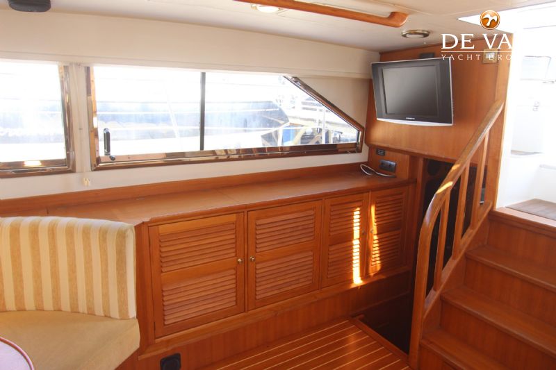 BROOM 44 motor yacht for sale | De Valk Yacht Brokers