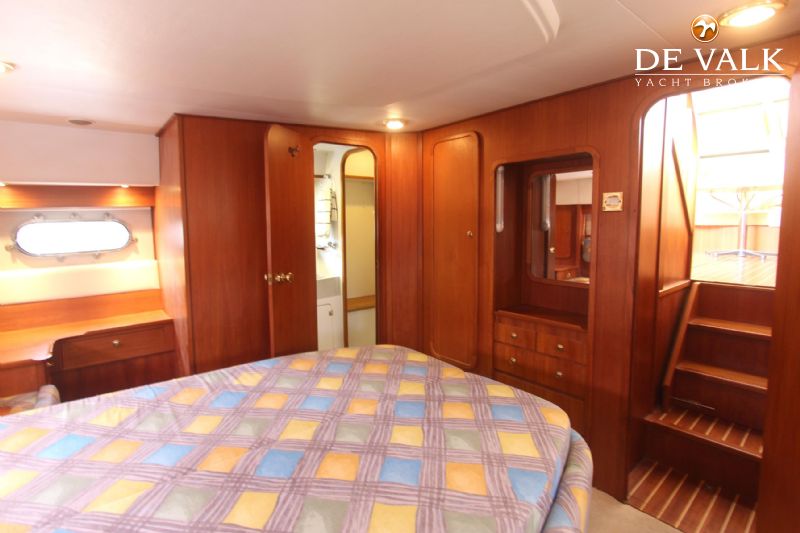 BROOM 44 motor yacht for sale | De Valk Yacht Brokers