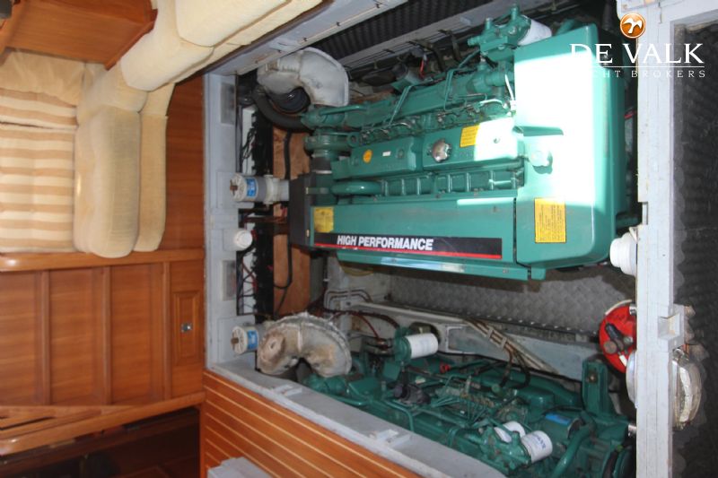 BROOM 44 motor yacht for sale | De Valk Yacht Brokers