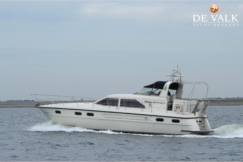 BROOM 44 motor yacht for sale | De Valk Yacht Brokers
