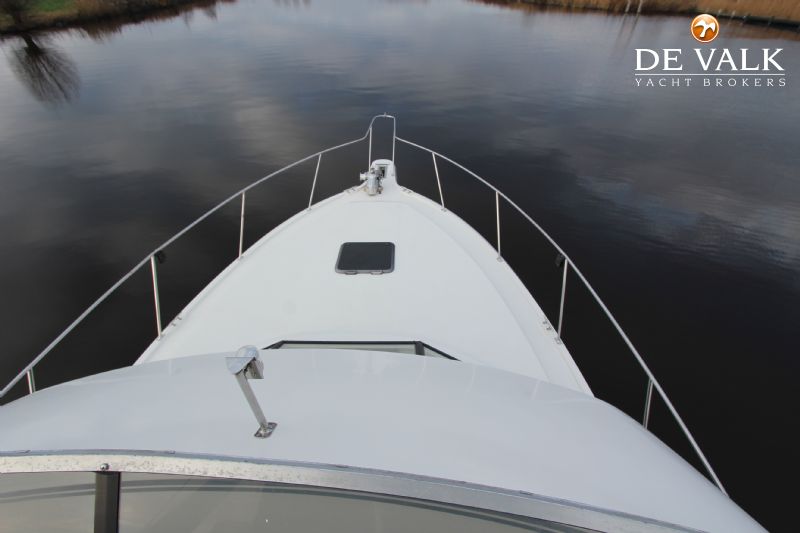 CARVER 33 AFT. CABIN motor yacht for sale | De Valk Yacht Brokers