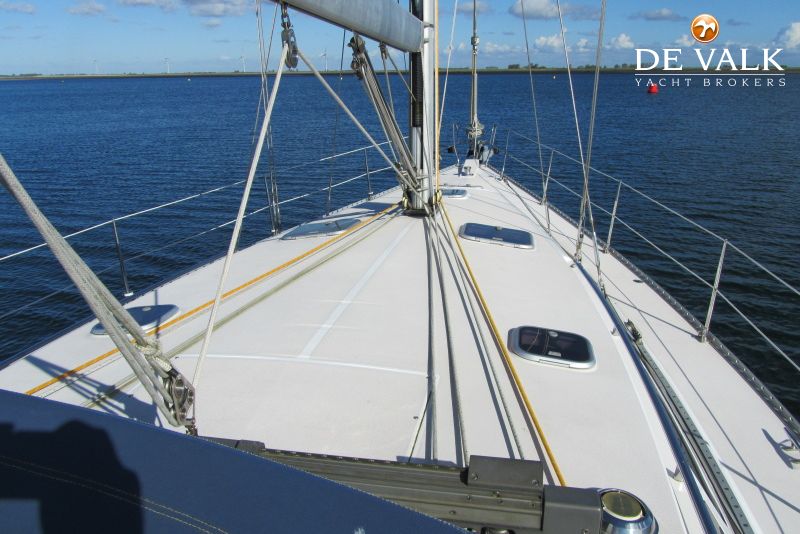 CATALINA 470 sailing yacht for sale | De Valk Yacht Brokers