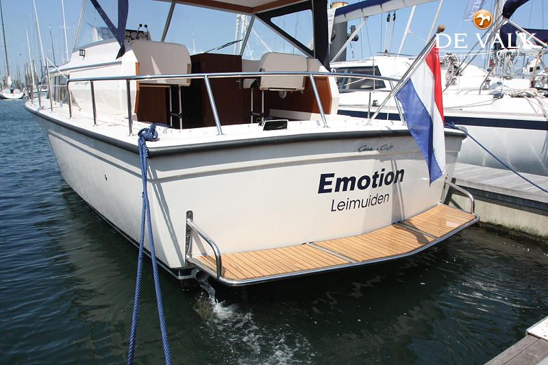 CHRIS CRAFT 31 COMMANDER motor yacht for sale | De Valk Yacht Brokers