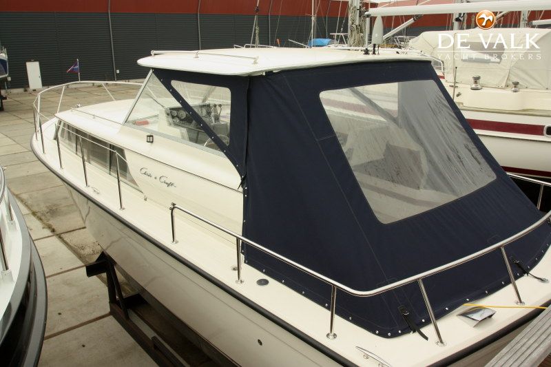 CHRIS CRAFT 31 COMMANDER motor yacht for sale | De Valk Yacht Brokers