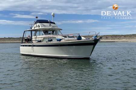 CHRIS-CRAFT COMMANDER 47 FLUSH DECK motor yacht for sale | De Valk ...