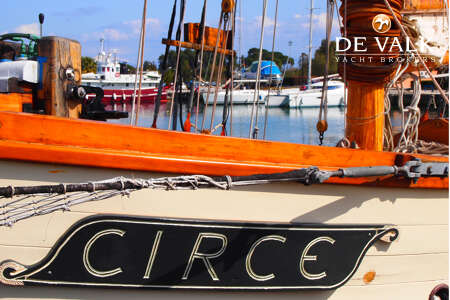 CLASSIC GAFF-RIGGED KETCH sailing yacht for sale | De Valk Yacht broker