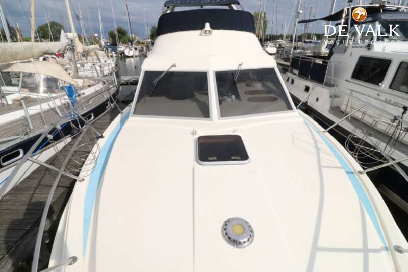 COLVIC SUNCRUISER 35 motor yacht for sale | De Valk Yacht broker