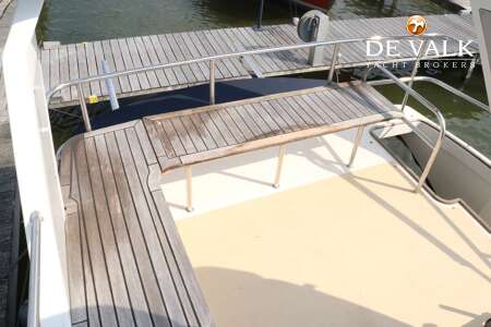 COLVIC SUNCRUISER 35 motor yacht for sale | De Valk Yacht broker