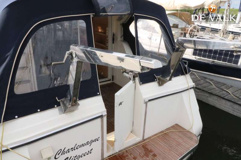 COLVIC SUNCRUISER 35 motor yacht for sale | De Valk Yacht broker