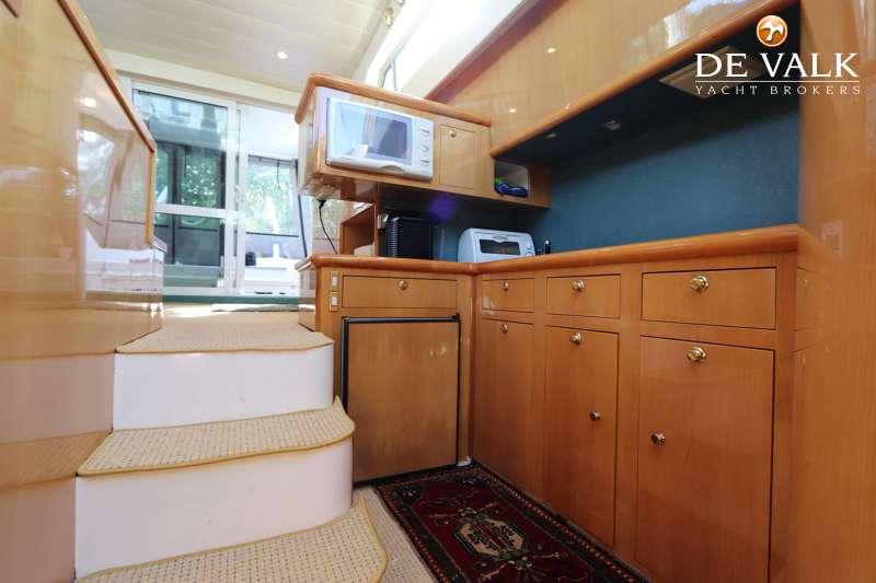 COLVIC SUNQUEST 38 catamaran motoryacht for sale | De Valk Yacht broker