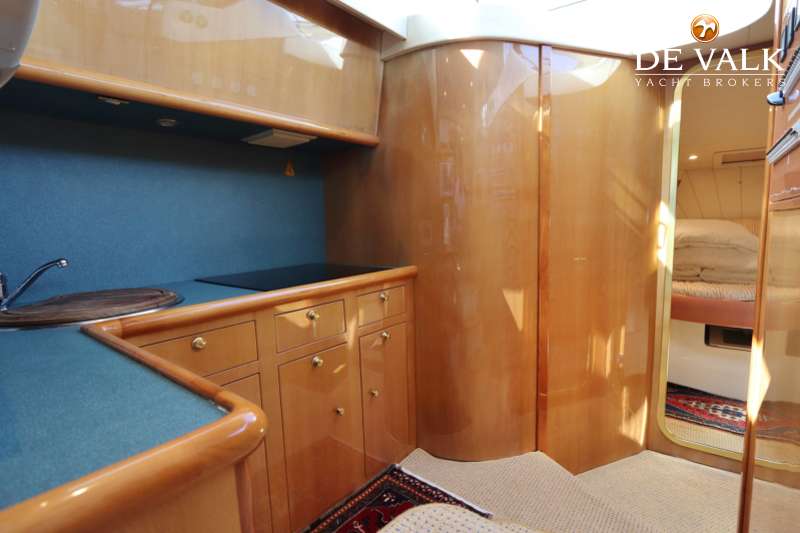 COLVIC SUNQUEST 38 catamaran motoryacht for sale | De Valk Yacht broker