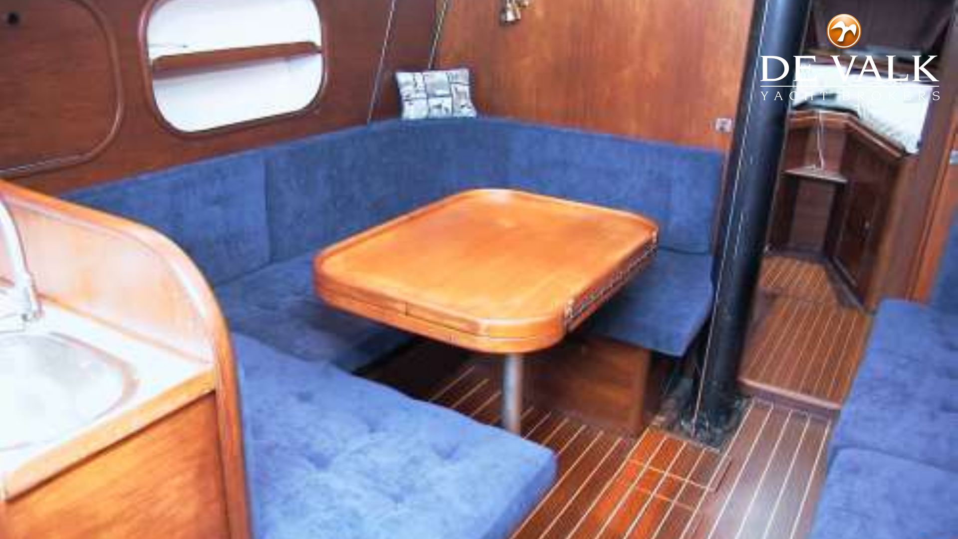 CONTESSA 35 sailing yacht for sale | De Valk Yacht broker