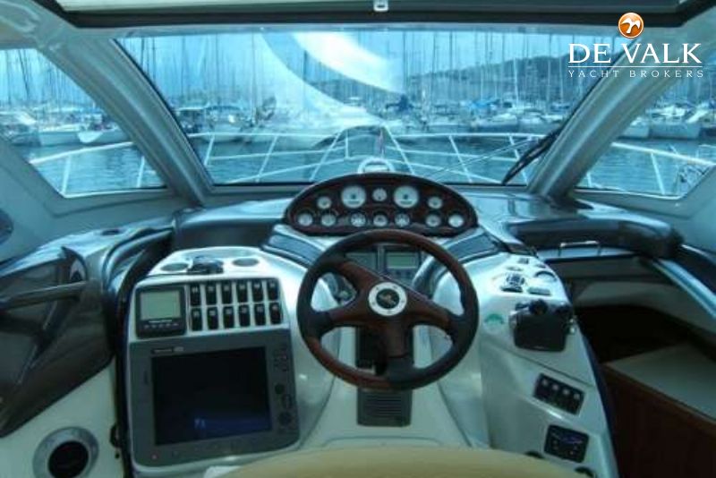 CRANCHI MEDITERRANEE 47 HT motor yacht for sale | De Valk Yacht Brokers