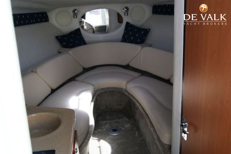CROWNLINE 280 CR motor yacht for sale | De Valk Yacht Brokers