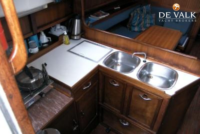 DEB 33 sailing yacht for sale | De Valk Yacht Brokers