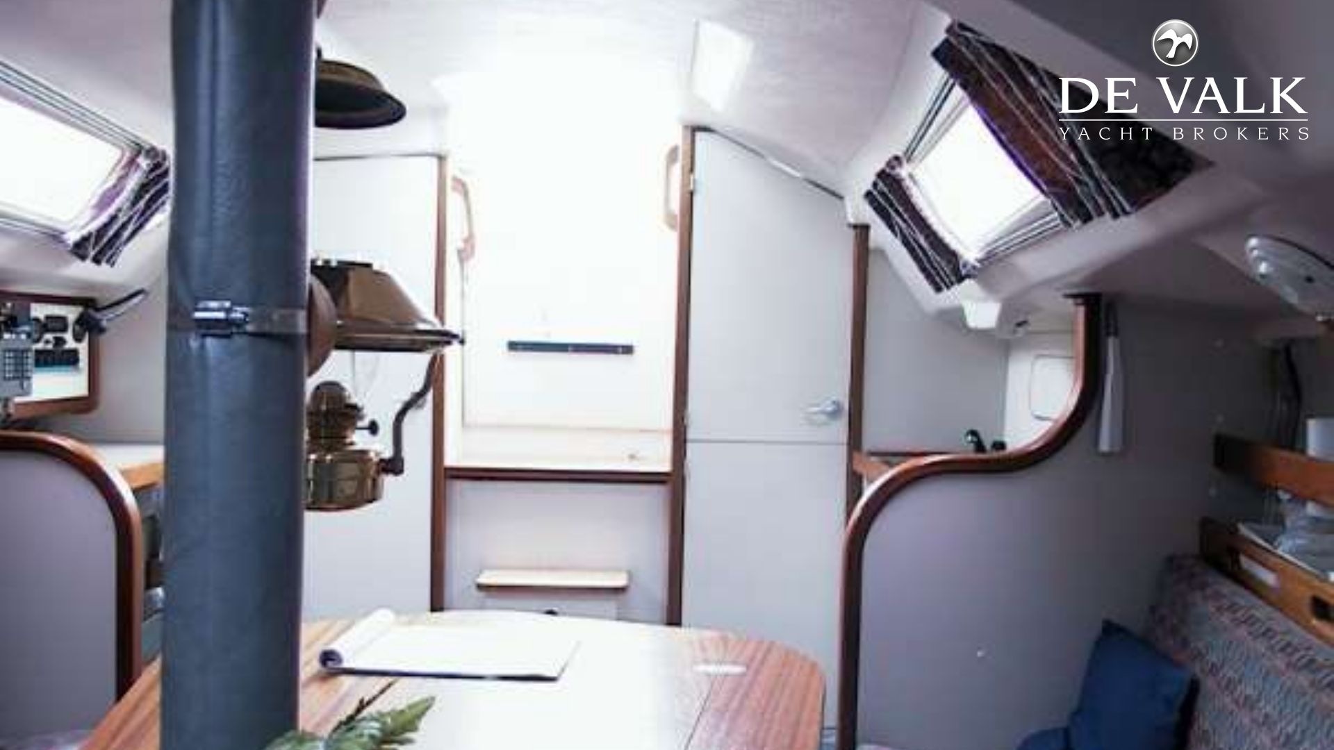 DEHLER 28S sailing yacht for sale | De Valk Yacht broker