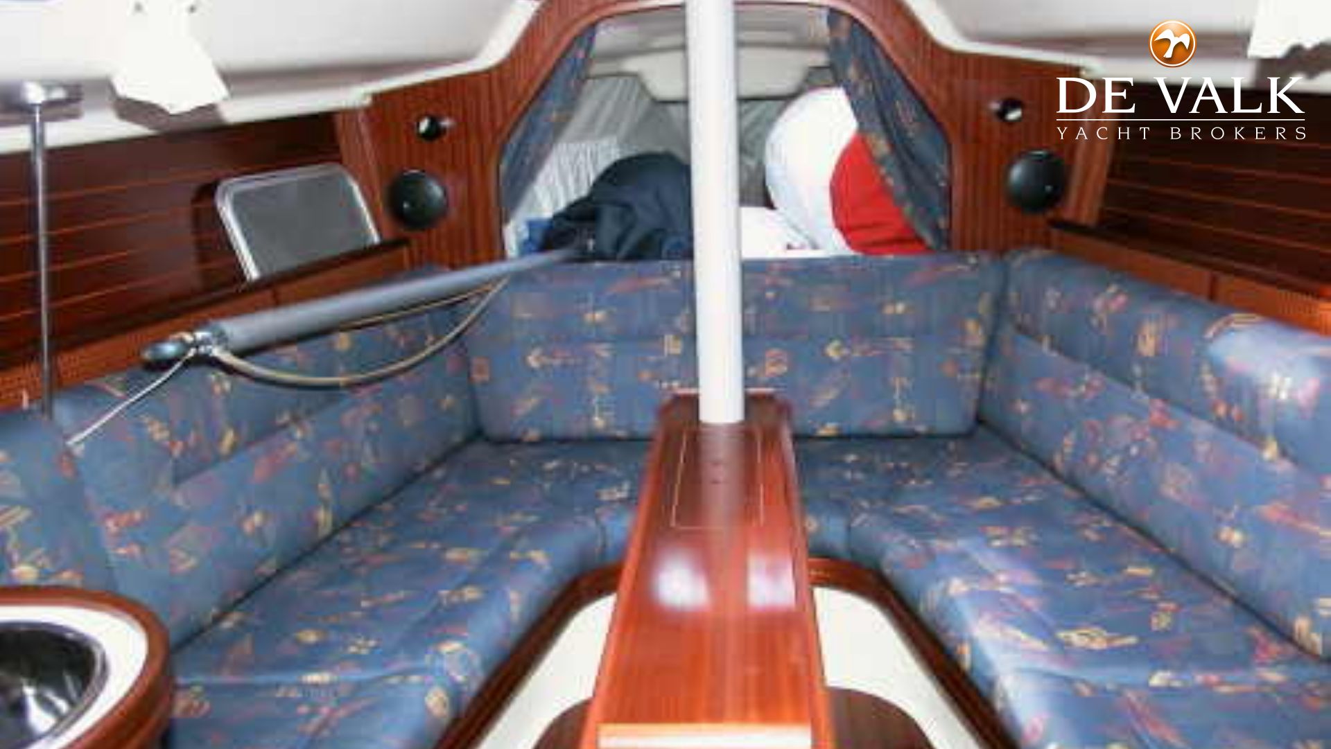 DEHLER 29 sailing yacht for sale | De Valk Yacht broker