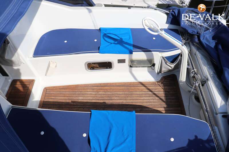 DEHLER 33 CLASSIC sailing yacht for sale | De Valk Yacht broker